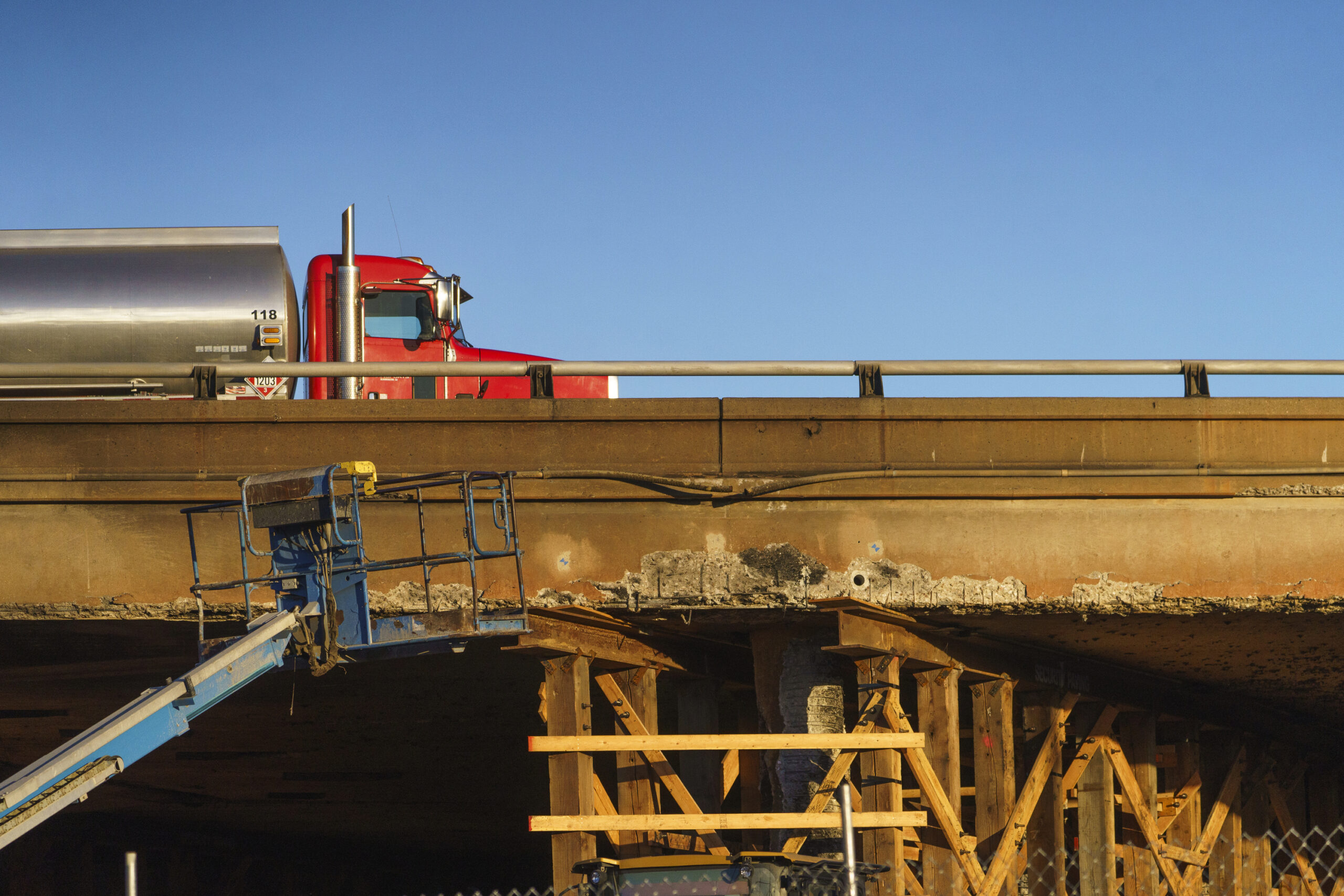 Report Finds Lax Oversight Put LA Freeway at Risk Before 2023 Blaze