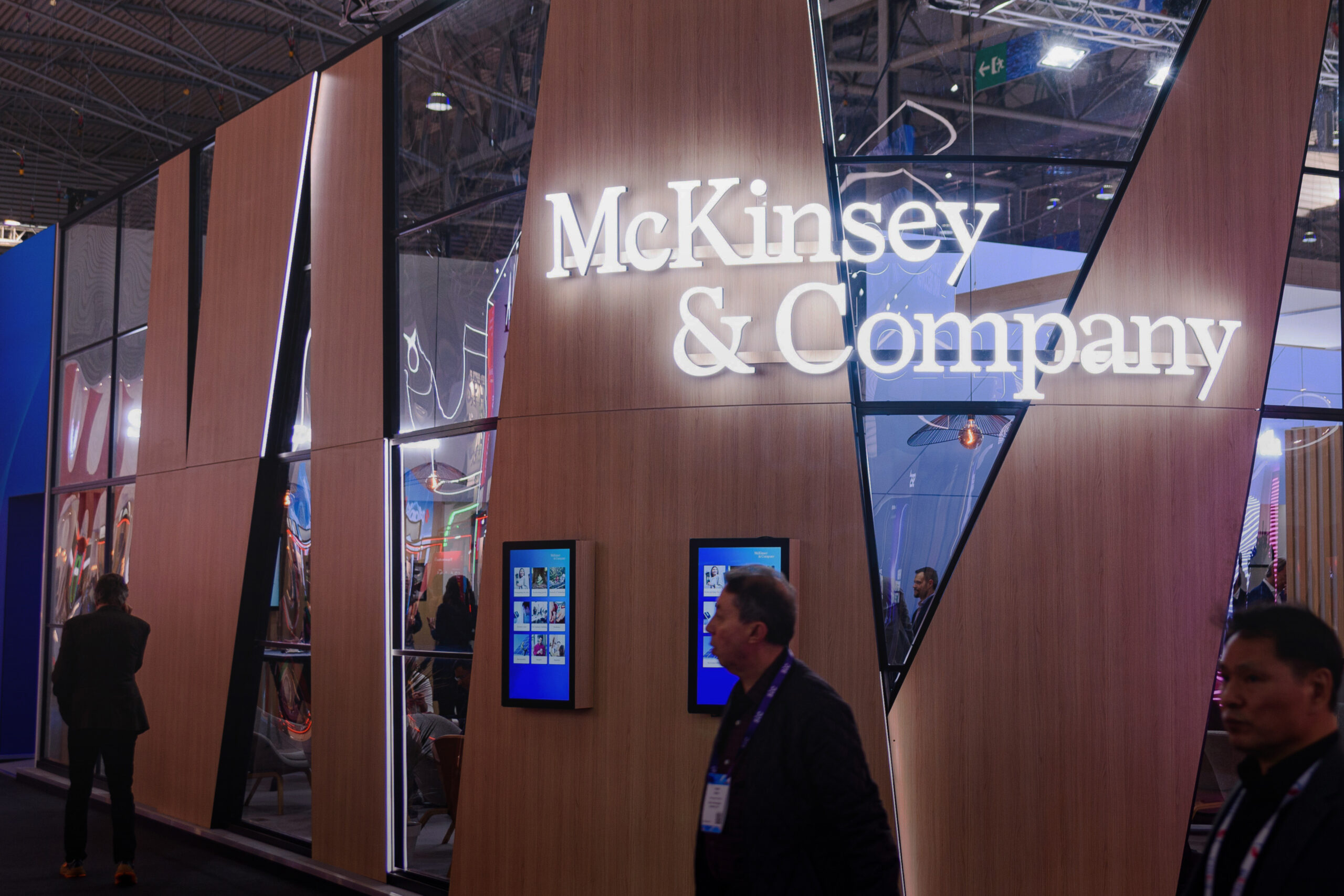McKinsey to Pay at Least $500 Million in DOJ Opioid Probe