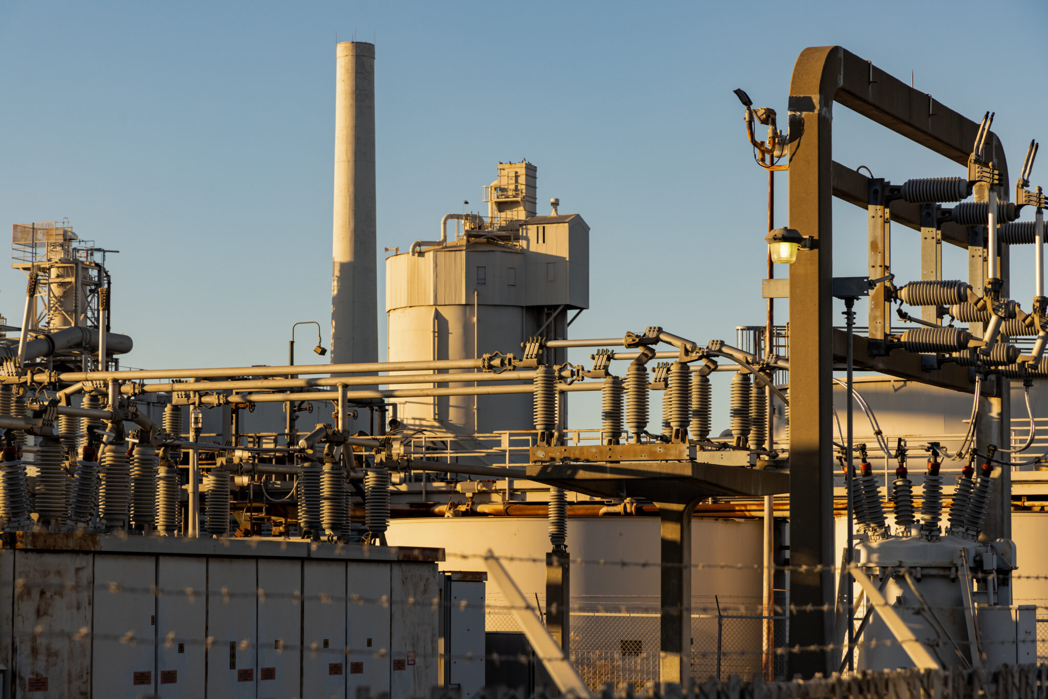 Goldman Sachs Warns U.S. Grids Face Power Crunch by 2030